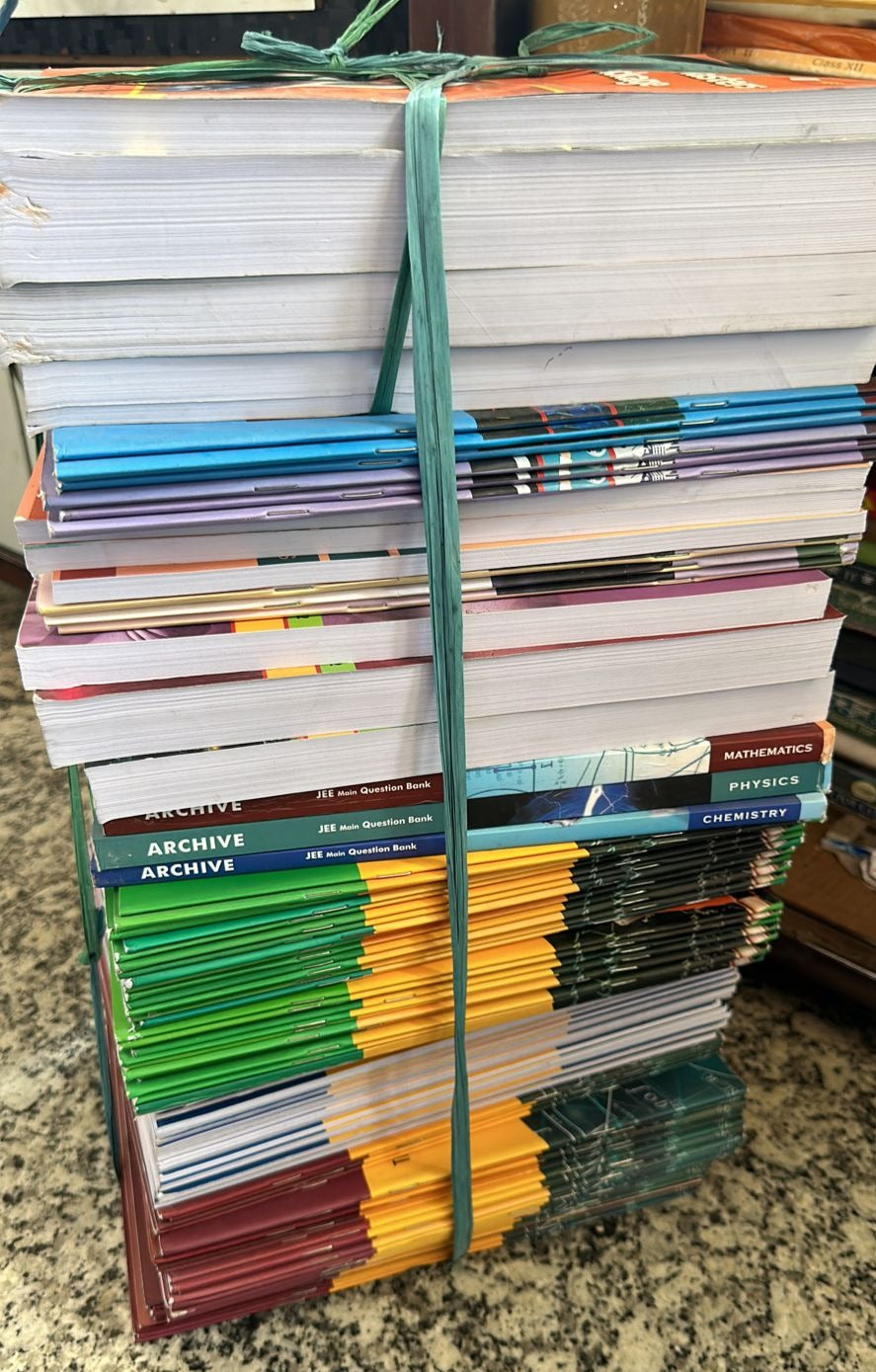 FIITJEE [2024 Edition] Study Material for IIT-JEE | Complete Package o ...